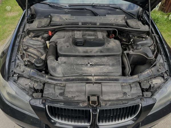 Black BMW 318 2007 in Vilnius, with an engine capacity of 2.00 L and mileage of 312 thousand km for 2470 €, photo 9 on AUTOMOTO.COM.LV