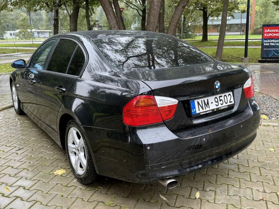 Black BMW 318 2007 in Riga, with an engine capacity of 2.00 L and mileage of 308 thousand km for 2490 €, photo 6 on AUTOMOTO.COM.LV