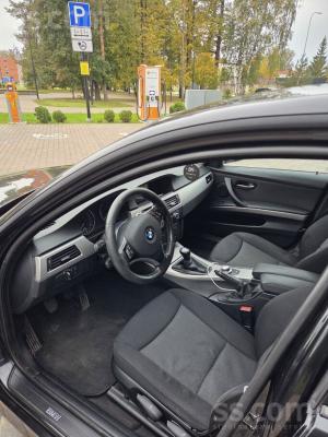 Melns BMW 318 2007 Rīga, ar dzinēja tilpumu 2.00 L un nobraukumu 421 tūkst. km par 3650 €, foto 12 vietnē AUTOMOTO.COM.LV