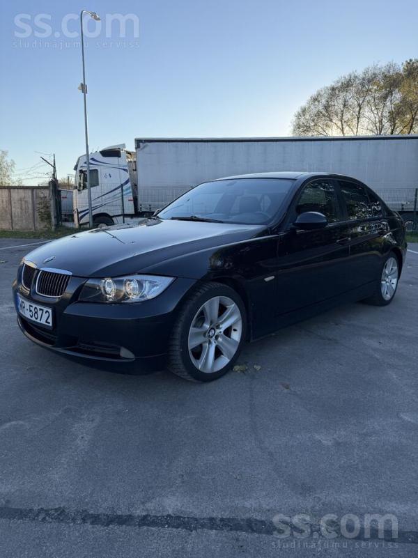 BMW 318 2007 in Riga on AUTOMOTO.COM.LV Black BMW 318 2007 in Riga, with an engine capacity of 2.00 L and mileage of 380 thousand km for 4250 €, photo 3 on AUTOMOTO.COM.LV