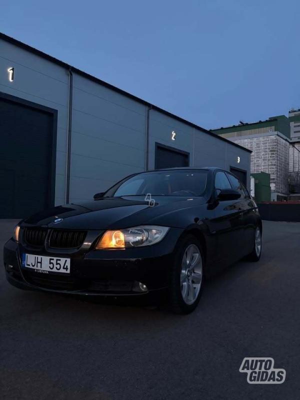 Black BMW 318 2007 in Kretinga, with an engine capacity of 2.00 L and mileage of 353 thousand km for 2800 €, photo 1 on AUTOMOTO.COM.LV