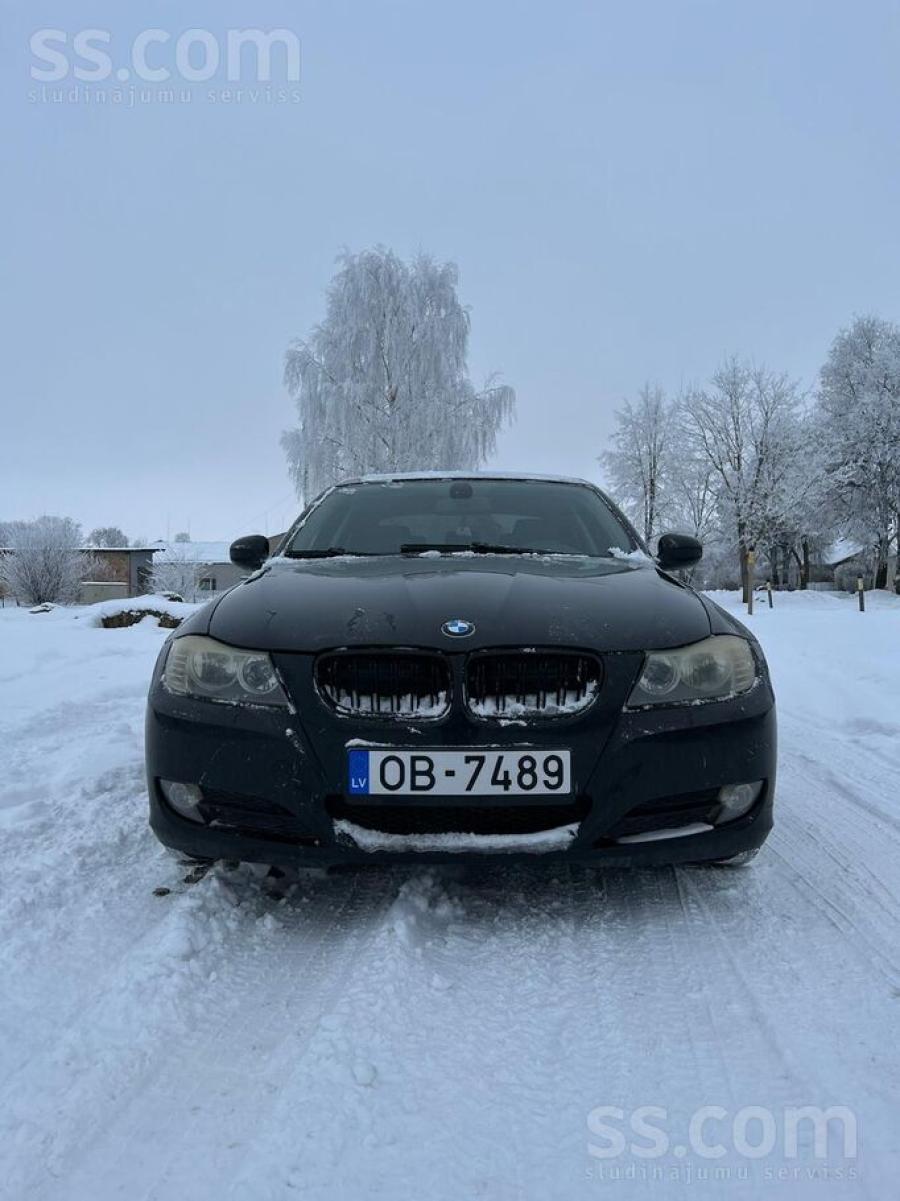 Black BMW 318 2008 in Saldus, with an engine capacity of 2.00 L and mileage of 334 thousand km for 3800 €, photo 1 on AUTOMOTO.COM.LV