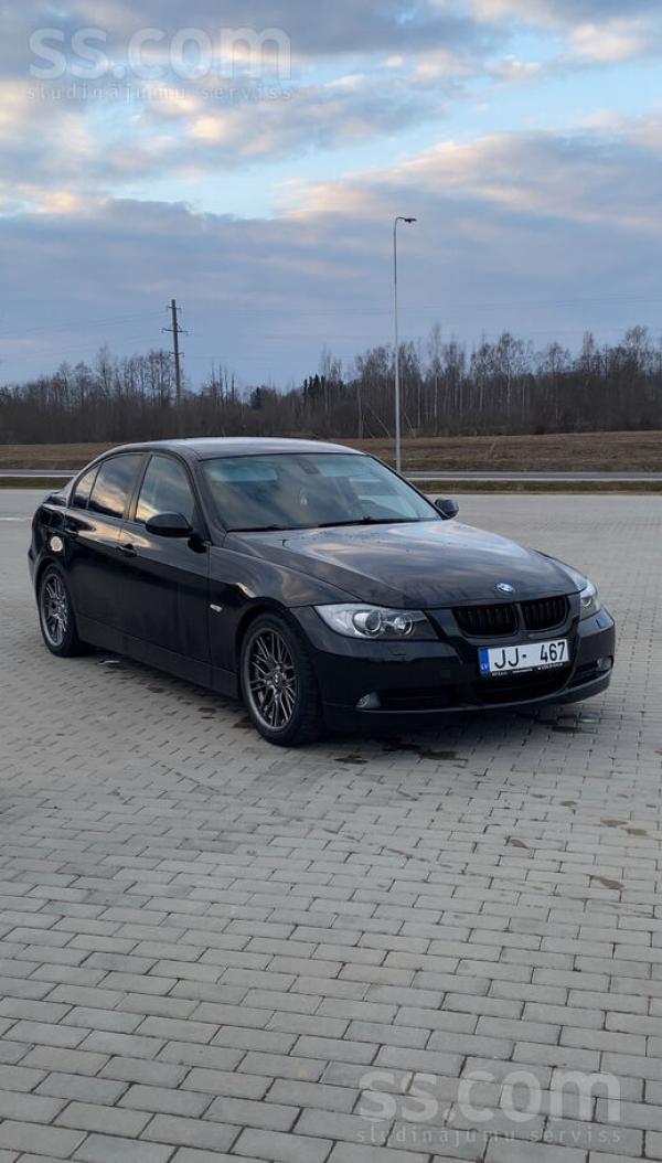 Black BMW 318 2008 in Gulbene, with an engine capacity of 2.00 L and mileage of 290 thousand km for 3700 €, photo 1 on AUTOMOTO.COM.LV