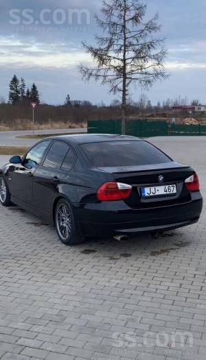 Black BMW 318 2008 in Gulbene, with an engine capacity of 2.00 L and mileage of 290 thousand km for 3700 €, photo 6 on AUTOMOTO.COM.LV