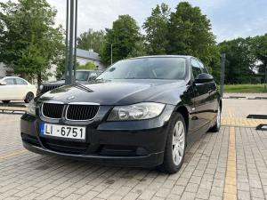Melns BMW 318 2008 Rīga, ar dzinēja tilpumu 2.00 L un nobraukumu 347 tūkst. km par 4500 €, foto  vietnē AUTOMOTO.COM.LV