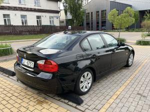 Melns BMW 318 2008 Rīga, ar dzinēja tilpumu 2.00 L un nobraukumu 347 tūkst. km par 4500 €, foto 5 vietnē AUTOMOTO.COM.LV