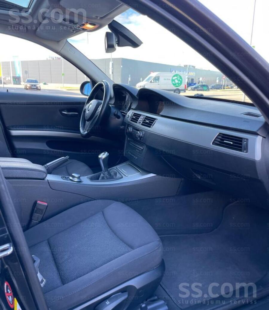 Black BMW 318 2008 in Riga, with an engine capacity of 2.00 L and mileage of 229 thousand km for 5850 €, photo 6 on AUTOMOTO.COM.LV
