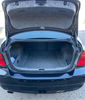 Black BMW 318 2008 in Riga, with an engine capacity of 2.00 L and mileage of 229 thousand km for 5850 €, photo 7 on AUTOMOTO.COM.LV