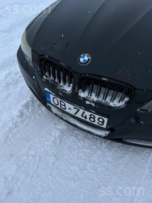 Black BMW 318 2008 in Saldus, with an engine capacity of 2.00 L and mileage of 335 thousand km for 3400 €, photo 6 on AUTOMOTO.COM.LV