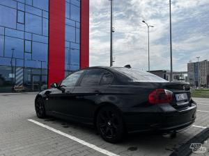 Черный БМВ 318 2008 в Клайпеда, объемом двигателя 2.00 л и пробегом 340 тыс. км за 3700 €, фото 5 на AUTOMOTO.COM.LV