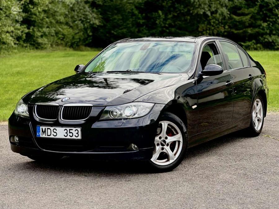 Melns BMW 318 2008 Viļņa, ar dzinēja tilpumu 2.00 L un nobraukumu 500 tūkst. km par 2200 €, foto 3 vietnē AUTOMOTO.COM.LV