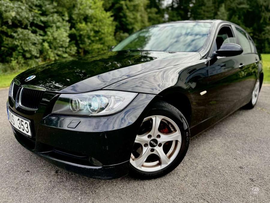 Melns BMW 318 2008 Viļņa, ar dzinēja tilpumu 2.00 L un nobraukumu 500 tūkst. km par 2200 €, foto 4 vietnē AUTOMOTO.COM.LV