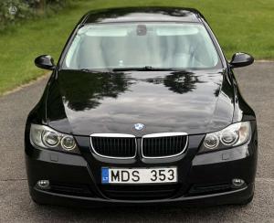 Melns BMW 318 2008 Viļņa, ar dzinēja tilpumu 2.00 L un nobraukumu 500 tūkst. km par 2200 €, foto 5 vietnē AUTOMOTO.COM.LV
