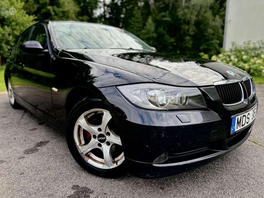 Melns BMW 318 2008 Viļņa, ar dzinēja tilpumu 2.00 L un nobraukumu 500 tūkst. km par 2200 €, foto 9 vietnē AUTOMOTO.COM.LV