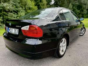 Melns BMW 318 2008 Viļņa, ar dzinēja tilpumu 2.00 L un nobraukumu 500 tūkst. km par 2200 €, foto 16 vietnē AUTOMOTO.COM.LV