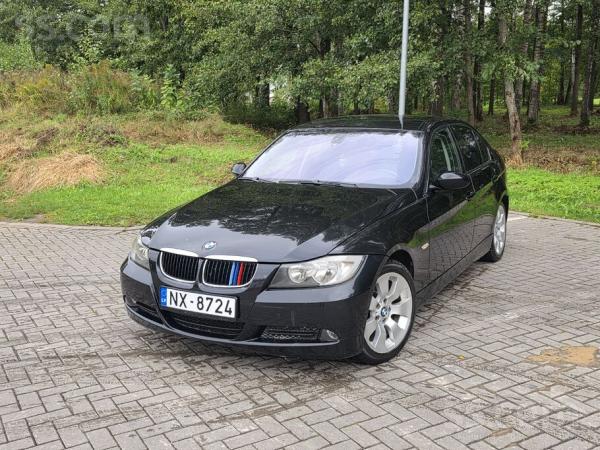 Melns BMW 318 2008 Rīga, ar dzinēja tilpumu 2.00 L un nobraukumu 354 tūkst. km par 2500 €, foto 3 vietnē AUTOMOTO.COM.LV