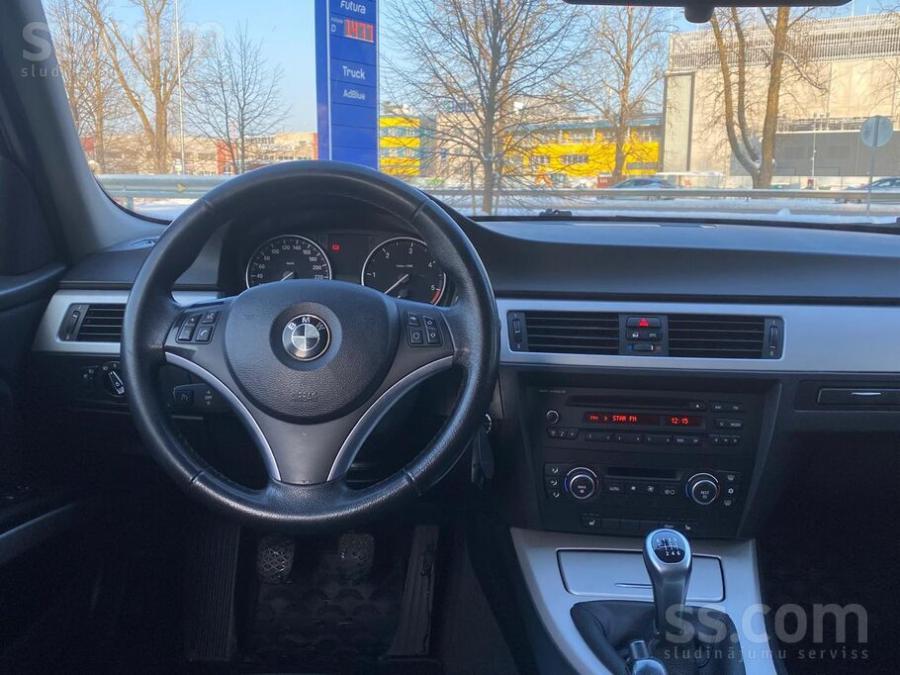 Melns BMW 318 2009 Rīga, ar dzinēja tilpumu 2.00 L un nobraukumu 0 tūkst. km par 5399 €, foto 10 vietnē AUTOMOTO.COM.LV