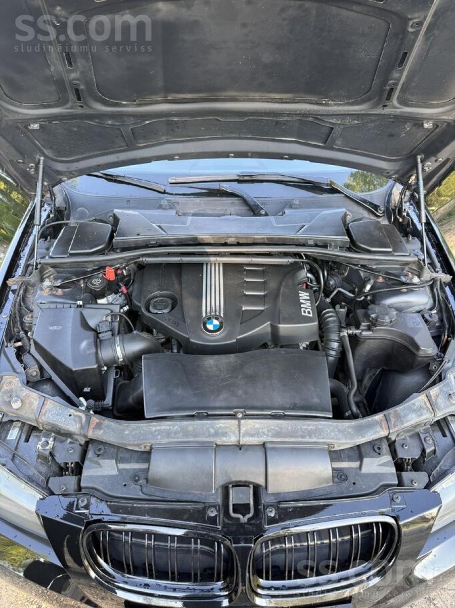Black BMW 318 2009 in Riga, with an engine capacity of 2.00 L and mileage of 468 thousand km for 5350 €, photo 7 on AUTOMOTO.COM.LV