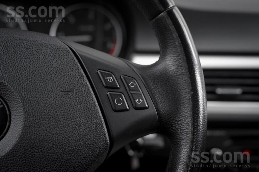 Melns BMW 318 2009 Talsi, ar dzinēja tilpumu 2.00 L un nobraukumu 231 tūkst. km par 4790 €, foto 20 vietnē AUTOMOTO.COM.LV