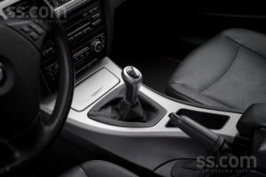 Melns BMW 318 2009 Talsi, ar dzinēja tilpumu 2.00 L un nobraukumu 231 tūkst. km par 4790 €, foto 23 vietnē AUTOMOTO.COM.LV