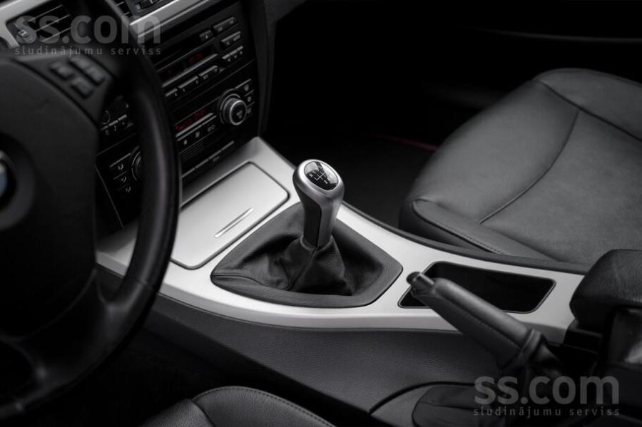 Melns BMW 318 2009 Talsi, ar dzinēja tilpumu 2.00 L un nobraukumu 231 tūkst. km par 4790 €, foto 23 vietnē AUTOMOTO.COM.LV
