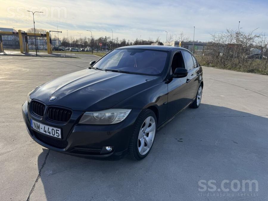 Melns BMW 318 2009 Rīga, ar dzinēja tilpumu 2.00 L un nobraukumu 337 tūkst. km par 4300 €, foto 3 vietnē AUTOMOTO.COM.LV