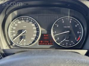 Melns BMW 318 2009 Rīga, ar dzinēja tilpumu 2.00 L un nobraukumu 337 tūkst. km par 4300 €, foto 18 vietnē AUTOMOTO.COM.LV