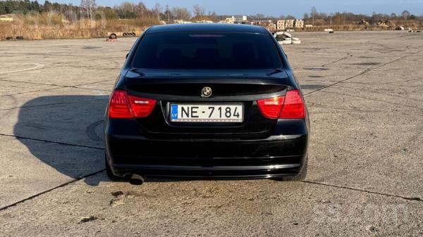 Melns BMW 318 2009 Rīga, ar dzinēja tilpumu 2.00 L un nobraukumu 0 tūkst. km par 4299 €, foto 4 vietnē AUTOMOTO.COM.LV