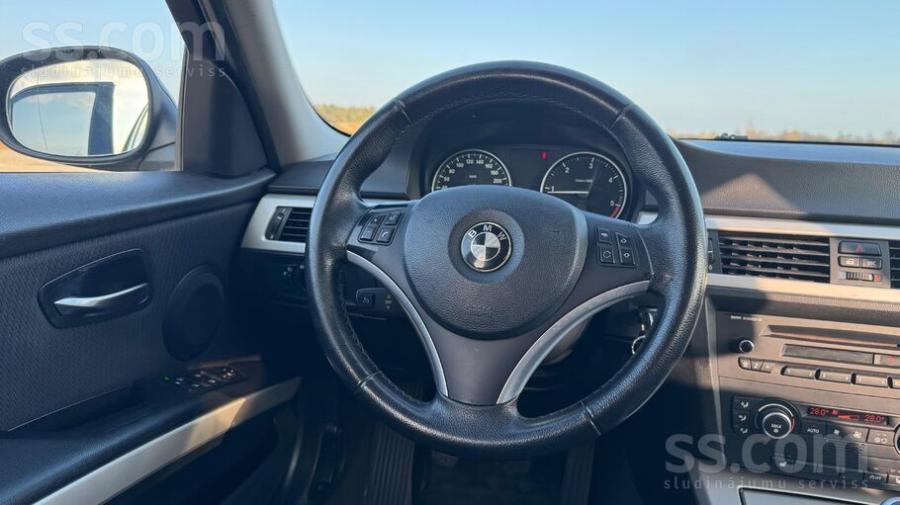 Black BMW 318 2009 in Riga, with an engine capacity of 2.00 L and mileage of 0 thousand km for 4299 €, photo 12 on AUTOMOTO.COM.LV