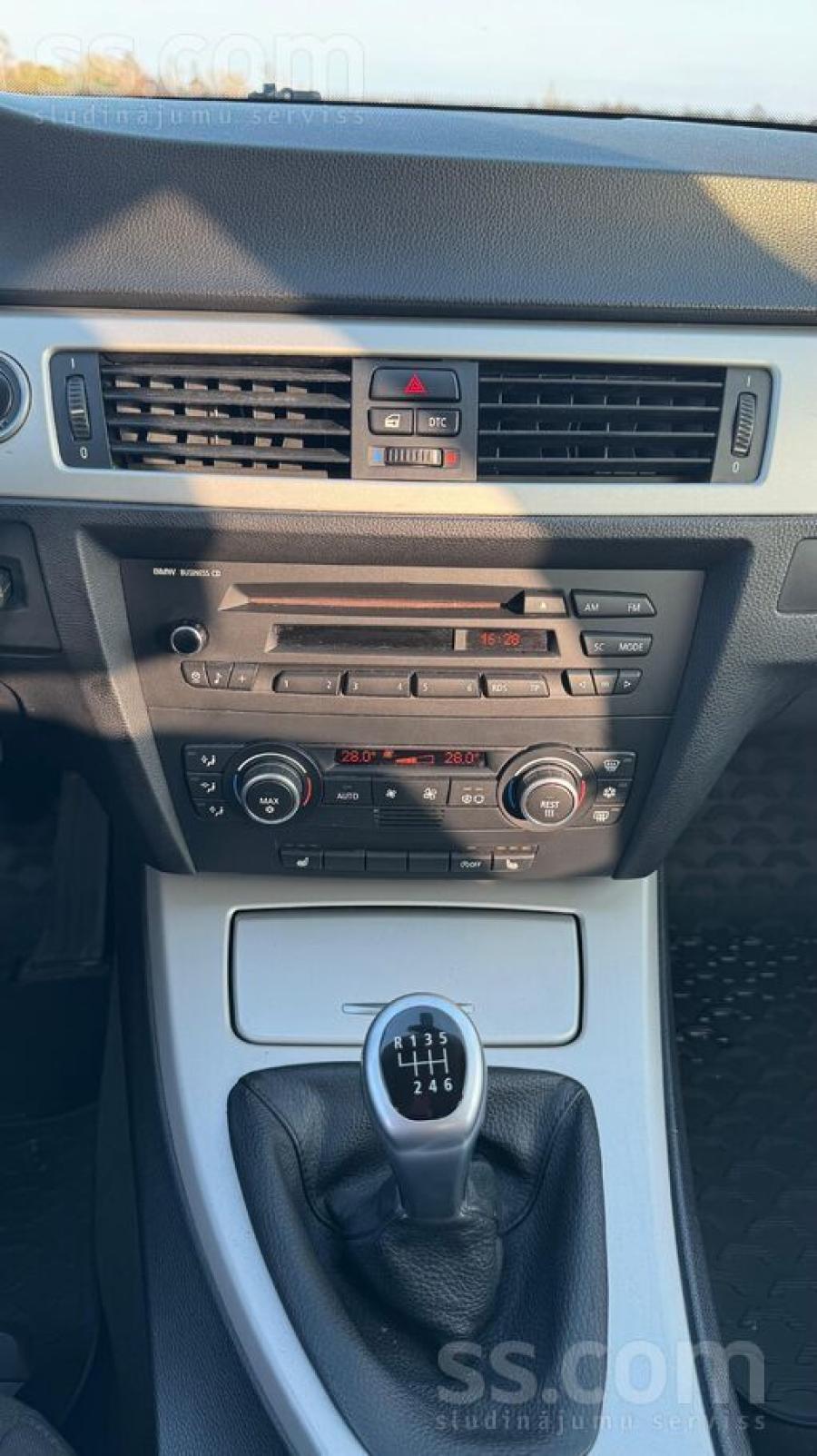 Black BMW 318 2009 in Riga, with an engine capacity of 2.00 L and mileage of 0 thousand km for 4299 €, photo 18 on AUTOMOTO.COM.LV