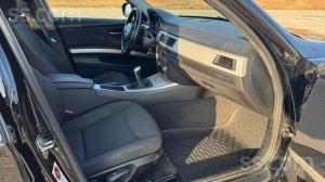 Black BMW 318 2009 in Riga, with an engine capacity of 2.00 L and mileage of 0 thousand km for 4299 €, photo 21 on AUTOMOTO.COM.LV