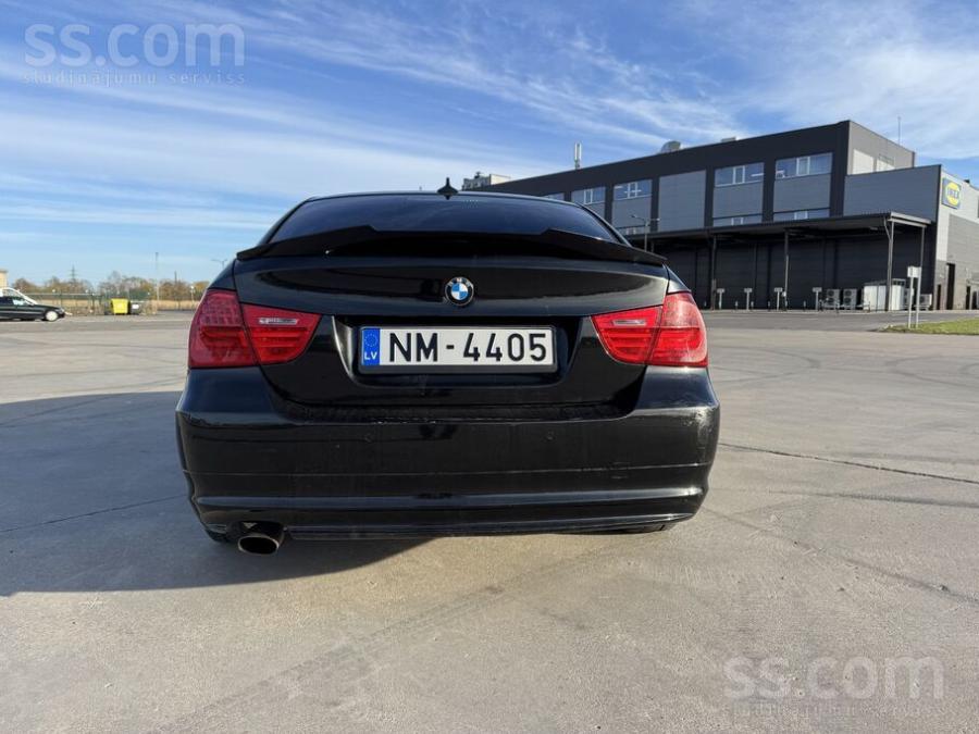 Melns BMW 318 2009 Rīga, ar dzinēja tilpumu 2.00 L un nobraukumu 337 tūkst. km par 3999 €, foto 6 vietnē AUTOMOTO.COM.LV