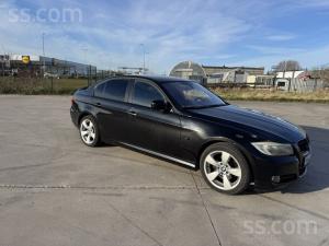 Melns BMW 318 2009 Rīga, ar dzinēja tilpumu 2.00 L un nobraukumu 337 tūkst. km par 3999 €, foto 7 vietnē AUTOMOTO.COM.LV