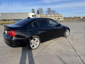 Melns BMW 318 2009 Rīga, ar dzinēja tilpumu 2.00 L un nobraukumu 337 tūkst. km par 3999 €, foto 9 vietnē AUTOMOTO.COM.LV