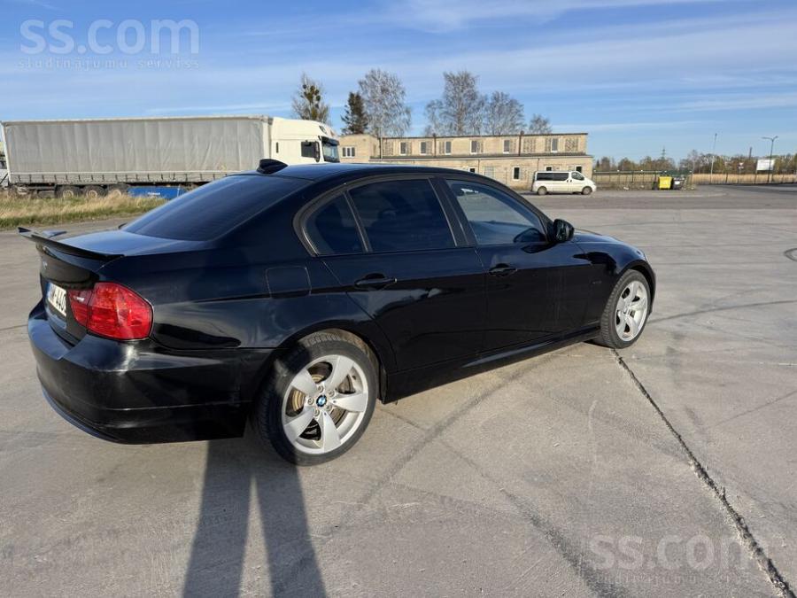 Melns BMW 318 2009 Rīga, ar dzinēja tilpumu 2.00 L un nobraukumu 337 tūkst. km par 3999 €, foto 9 vietnē AUTOMOTO.COM.LV