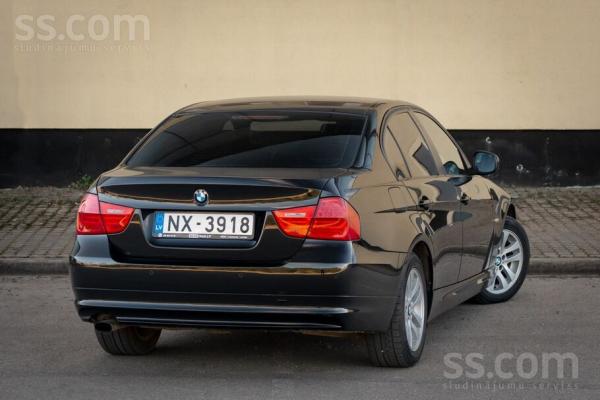 Black BMW 318 2009 in Talsi, with an engine capacity of 2.00 L and mileage of 294 thousand km for 5390 €, photo 7 on AUTOMOTO.COM.LV