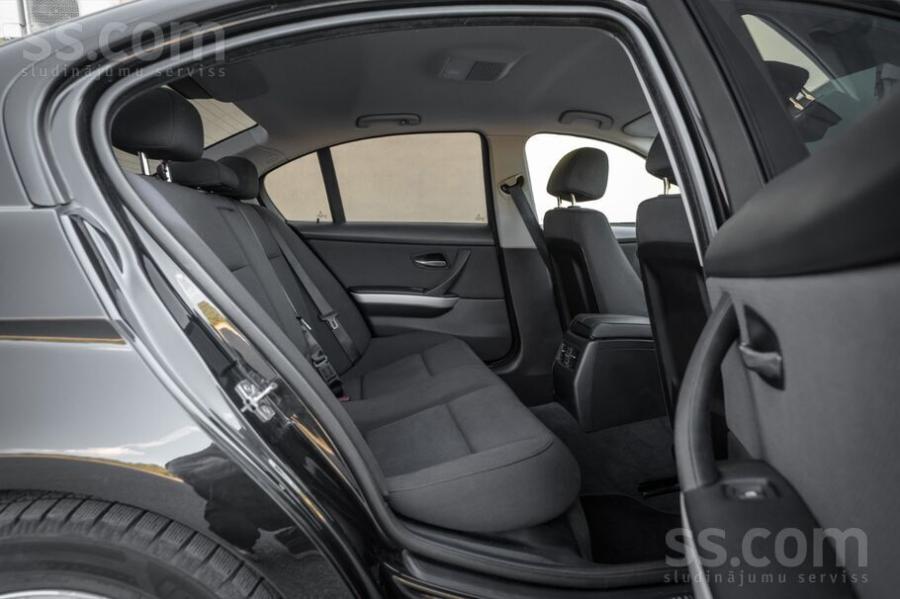 Black BMW 318 2009 in Talsi, with an engine capacity of 2.00 L and mileage of 294 thousand km for 5390 €, photo 12 on AUTOMOTO.COM.LV