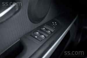 Black BMW 318 2009 in Talsi, with an engine capacity of 2.00 L and mileage of 294 thousand km for 5390 €, photo 14 on AUTOMOTO.COM.LV