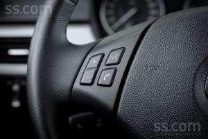 Black BMW 318 2009 in Talsi, with an engine capacity of 2.00 L and mileage of 294 thousand km for 5390 €, photo 18 on AUTOMOTO.COM.LV
