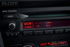 Black BMW 318 2009 in Talsi, with an engine capacity of 2.00 L and mileage of 294 thousand km for 5390 €, photo 23 on AUTOMOTO.COM.LV