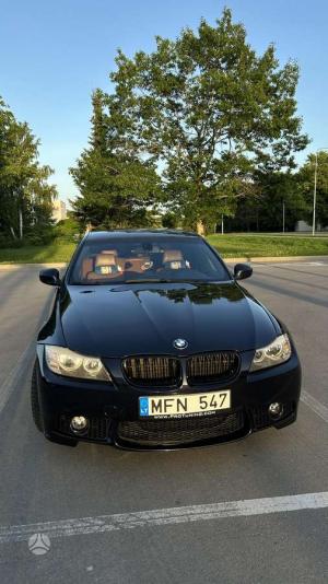 Melns BMW 318 2009 Plungė, ar dzinēja tilpumu 2.00 L un nobraukumu 207 tūkst. km par 4300 €, foto  vietnē AUTOMOTO.COM.LV