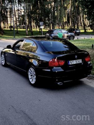 Black BMW 318 2009 in Riga, with an engine capacity of 2.00 L and mileage of 467 thousand km for 3800 €, photo 4 on AUTOMOTO.COM.LV