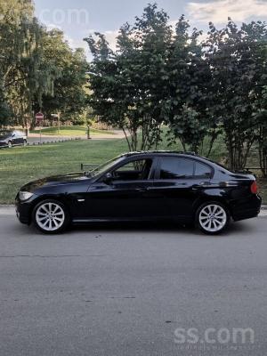 Black BMW 318 2009 in Riga, with an engine capacity of 2.00 L and mileage of 467 thousand km for 3800 €, photo 6 on AUTOMOTO.COM.LV