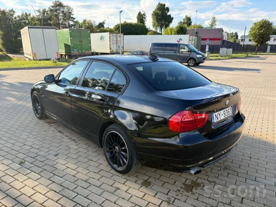 Melns BMW 318 2009 Rēzekne, ar dzinēja tilpumu 2.00 L un nobraukumu 467 tūkst. km par 4750 €, foto 8 vietnē AUTOMOTO.COM.LV