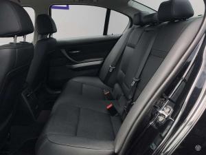Black BMW 318 2009 in Klaipeda, with an engine capacity of 2.00 L and mileage of 236 thousand km for 4999 €, photo 12 on AUTOMOTO.COM.LV