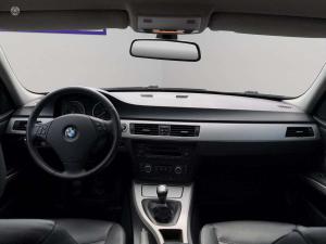 Black BMW 318 2009 in Klaipeda, with an engine capacity of 2.00 L and mileage of 236 thousand km for 4999 €, photo 13 on AUTOMOTO.COM.LV