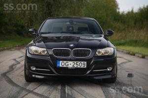 БМВ 318 2009 в Елгава на AUTOMOTO.COM.LV Черный БМВ 318 2009 в Елгава, объемом двигателя 2.00 л и пробегом 250 тыс. км за 4900 €, фото 1 на AUTOMOTO.COM.LV