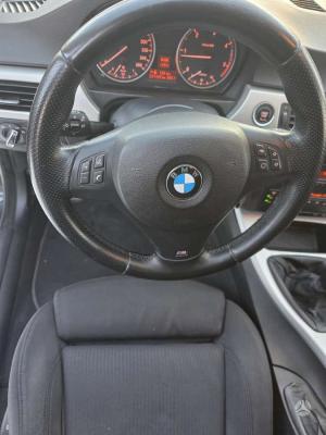 Black BMW 318 2010 in Vilkaviskis, with an engine capacity of 2.00 L and mileage of 271 thousand km for 4350 €, photo 11 on AUTOMOTO.COM.LV