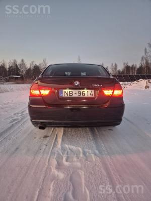 Melns BMW 318 2010 Rīga, ar dzinēja tilpumu 2.00 L un nobraukumu 293 tūkst. km par 6000 €, foto 2 vietnē AUTOMOTO.COM.LV
