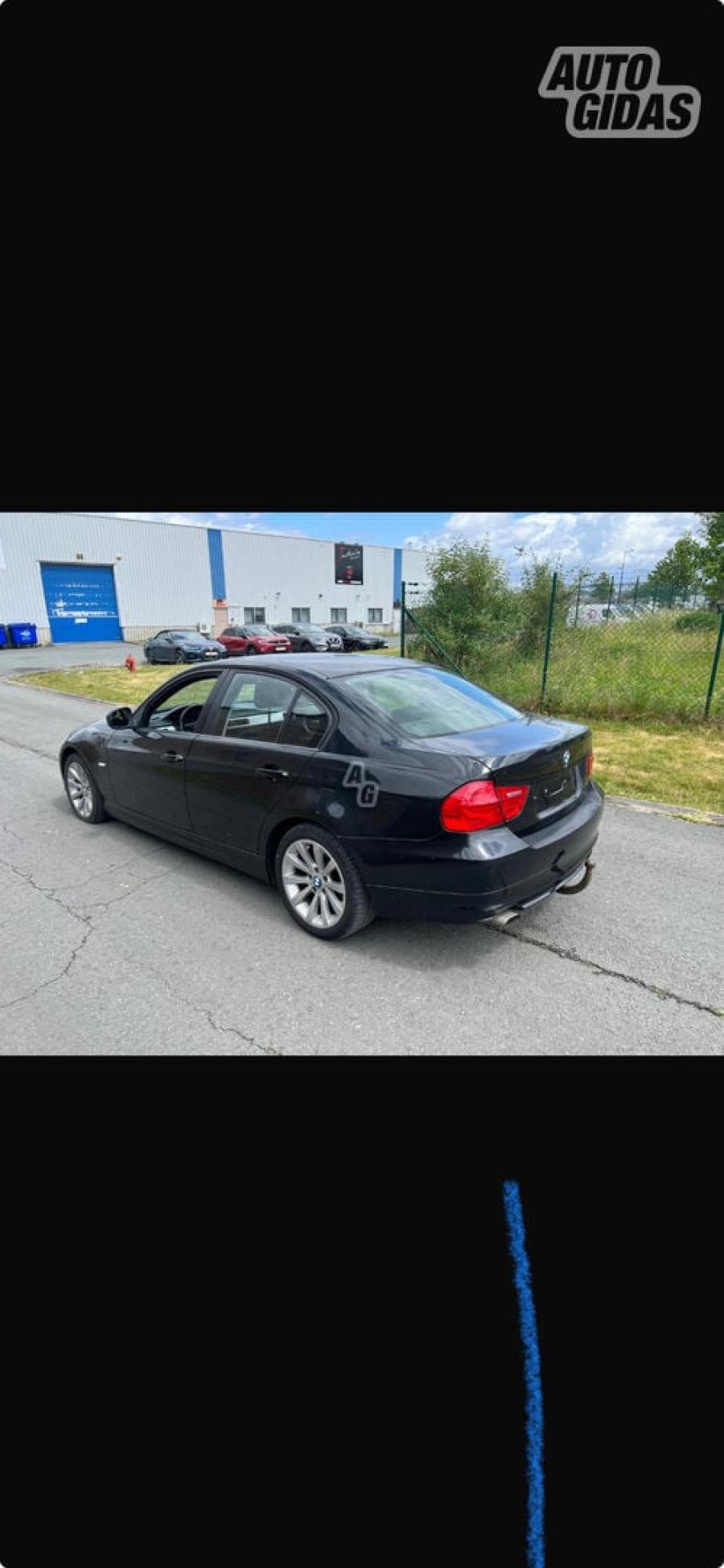 Black BMW 318 2010 in Utena, with an engine capacity of 2.00 L and mileage of 300 thousand km for 5200 €, photo 4 on AUTOMOTO.COM.LV
